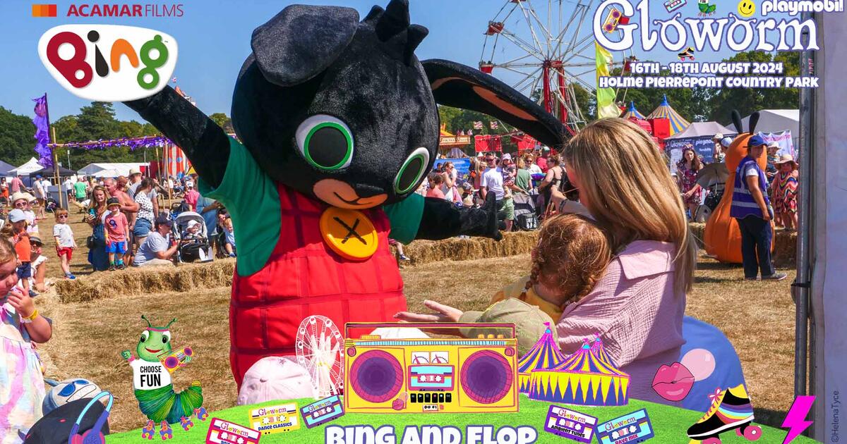 See Bing and Flop at Gloworm! | Bing Bunny